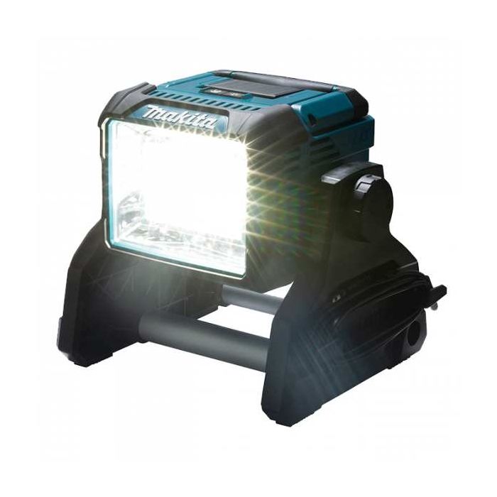 Makita AC/DC LED Area Worklight - up to 3000 Lumens